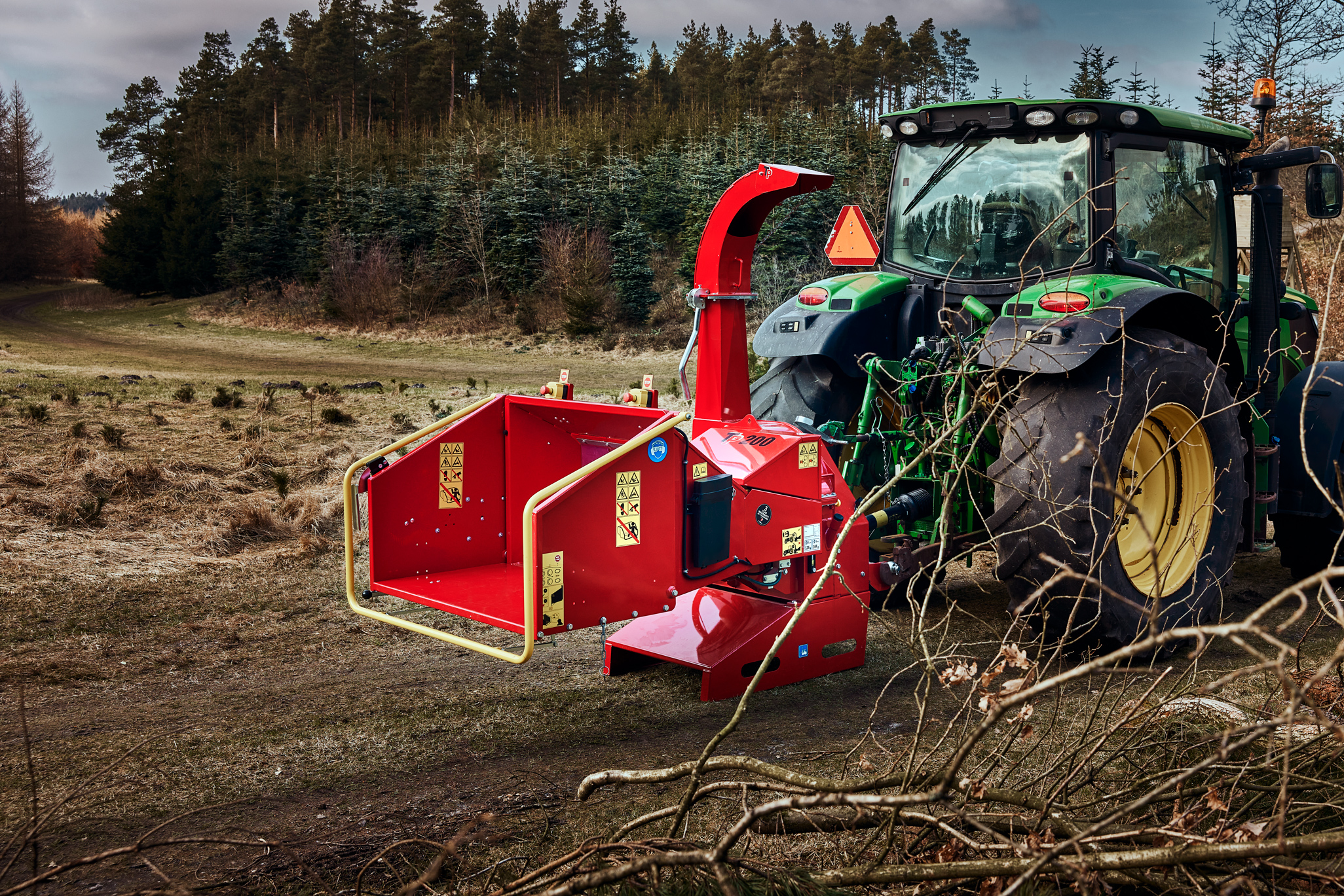 TP 200 PTO - Kraftfuld PTO-drevet Flishugger | Book Demo